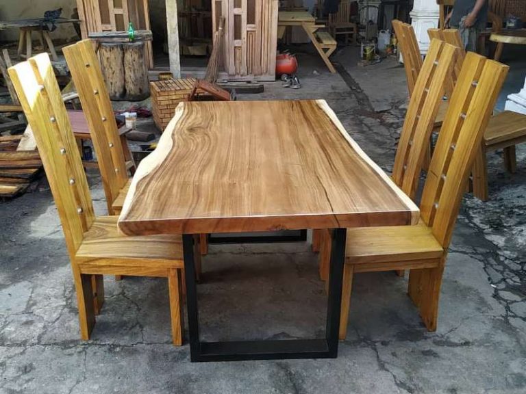 Set Meja Solid Trembesi Natural | INDO JATI FURNITURE JEPARA