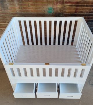 Tempat Tidur Box Bayi Minimalis Putih | INDO JATI FURNITURE JEPARA