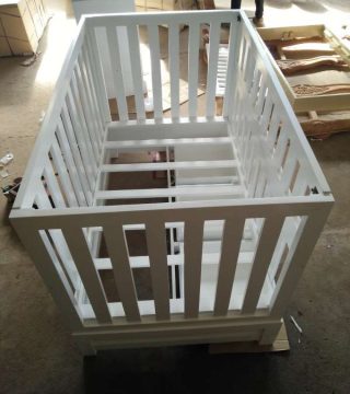 Box Bayi Minimalis Putih | INDO JATI FURNITURE JEPARA